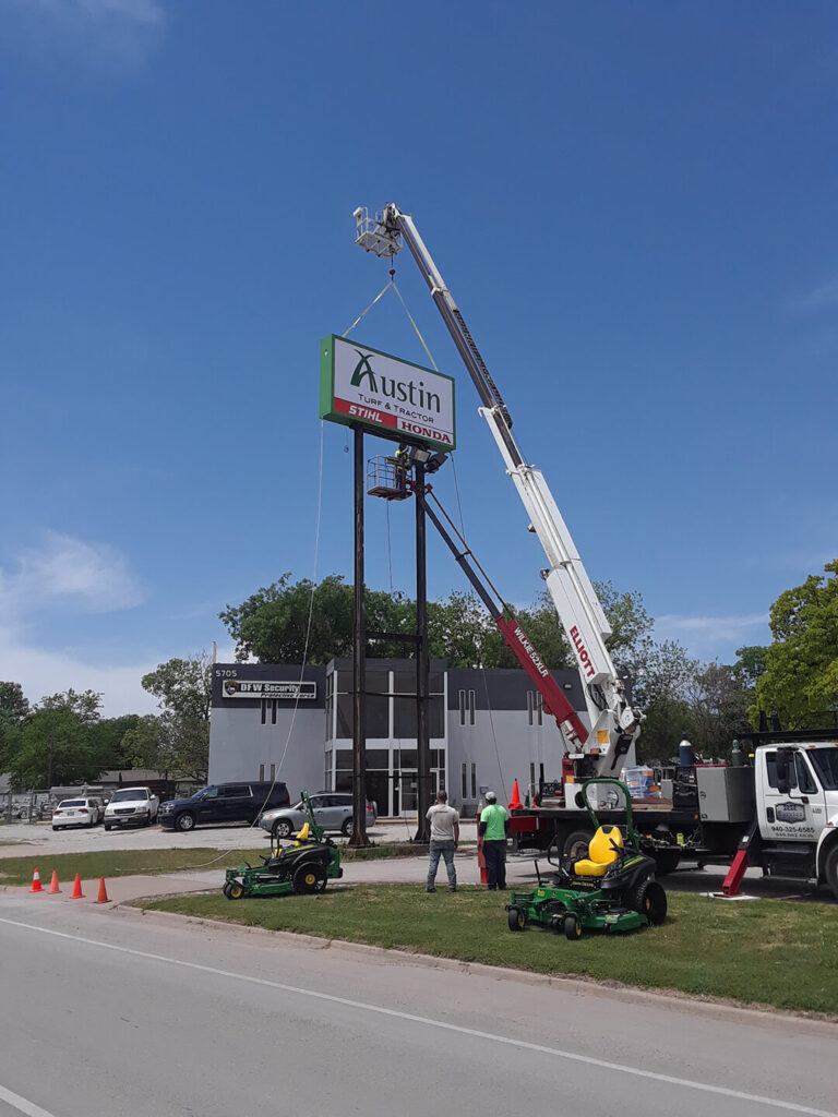 Pole & Pylon Signs | Legacy Signs of Texas