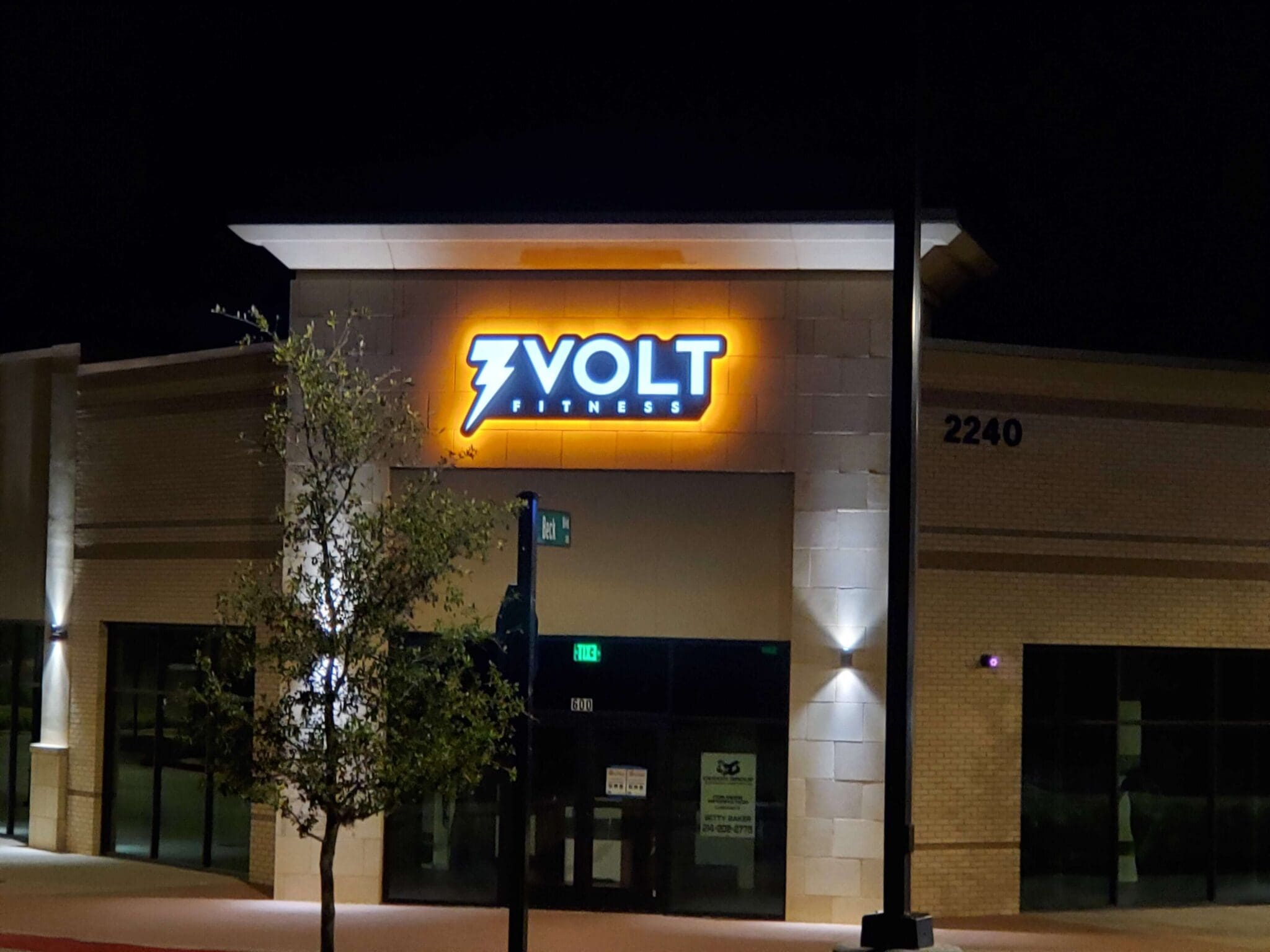 Sign Installation | Legacy Signs of Texas